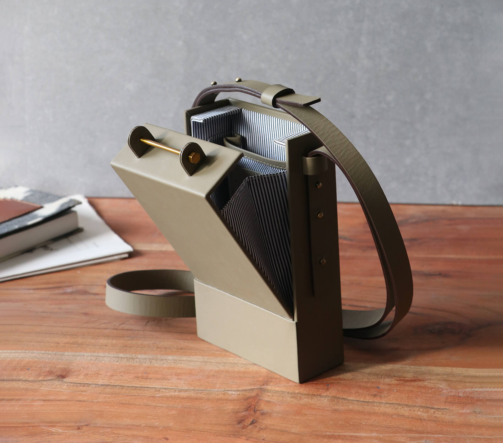 RADIO SLING – Nappa Dori Global